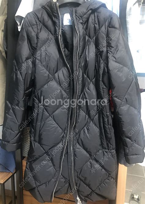 프라다여성패딩 티셔츠 캐쥬얼의류 중고나라