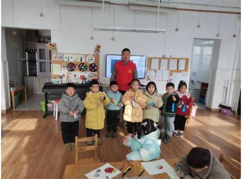 兴化市中堡镇开展“护苗·绿书签”宣传活动新华网江苏频道