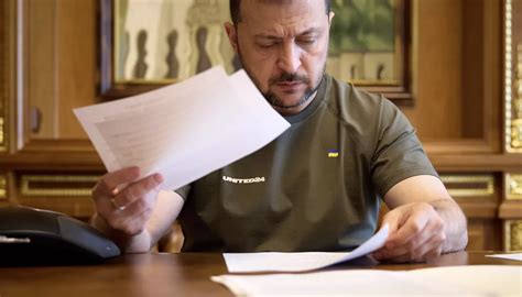 Зеленський підписав указ про позбавлення 34 зрадників України державних нагород Детектор медіа