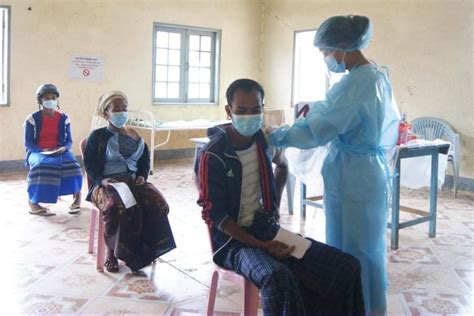 ပန်လုံမြို့၌ အသက် ၁၈ နှစ်အထက် ပြည်သူများအား ကိုဗစ် ၁၉ ရောဂါကာကွယ်ဆေး ဒုတိယအကြိမ် ထိုးနှံပေးလျက