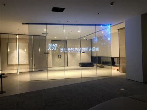 Led晶膜屏多少钱一平方，和led贴膜屏有什么区别？ 知乎