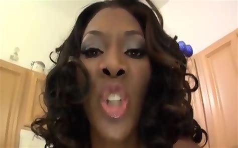 Nyomi Banxxx Dark Tease Eporner