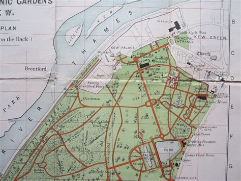 London Kew Gardens Folding Map Map Woman