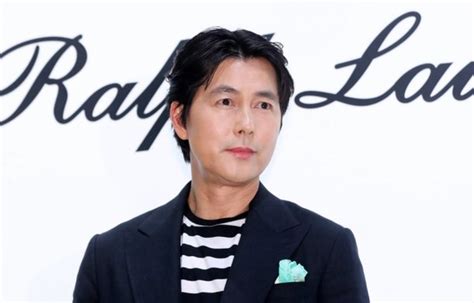 아빠 된 정우성 비연예인과 열애설…온라인서 퍼진 뽀뽀 사진 네이트 뉴스
