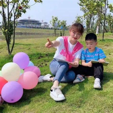月读阅美悦享童声品书香彭山区机关幼儿园亲子经典绘本分享十八一直爱你 永远爱你 孩子 肖凯文 智慧