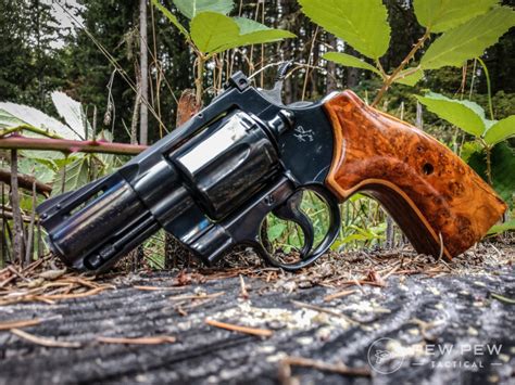 [review] Colt Python Truly The Best Revolver Pew Pew Tactical