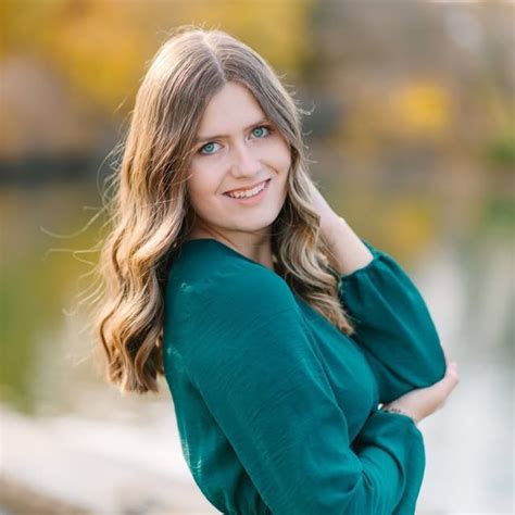 Ashlyn Jones Ashlyn Joness Threads Say More