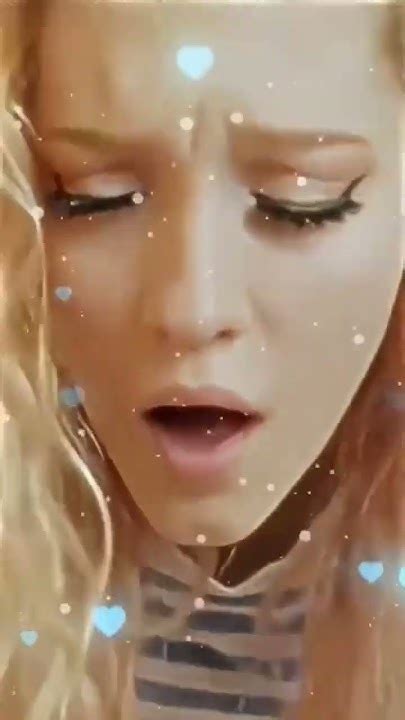 Красивая девушка сексуально двигается 🥵🥵🥵 порно трахают Youtube