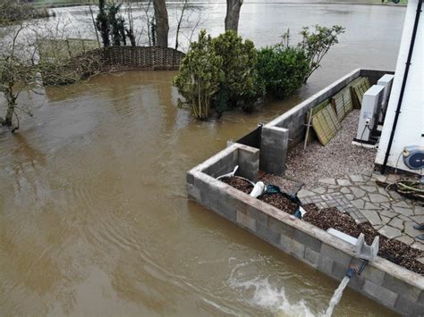 Flood Barriers Liverpool Lakeside Flood Solutions