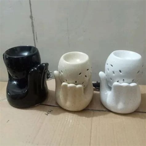 Ceramic Led Ceremic Hand Shape Aroma Oil Diffuser Set Corded Electric White At ₹ 450 Set In Agra