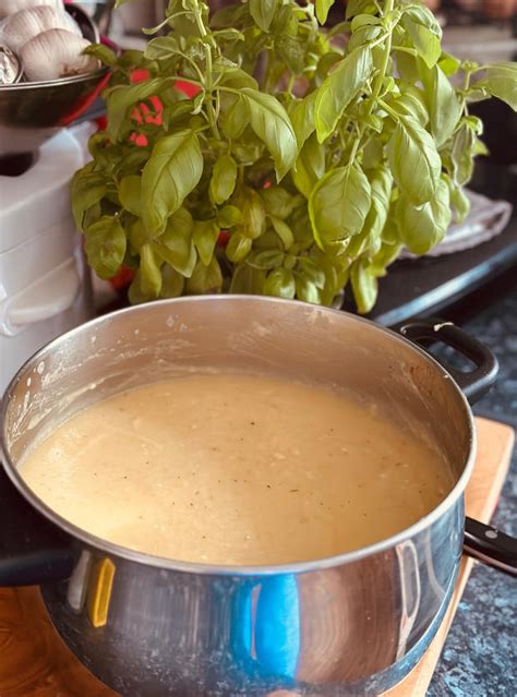 Cheesy Parsnip Soup Recipe Image By Andria Padgham Pinch Of Nom Cheesy Parsnip Soup Recipe Image By Andria Padgham Pinch Of Nom