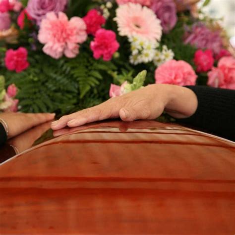 Plano Funerário Com Cemitério Encontrar Balsa Nova Plano Funerário