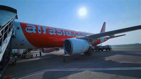 Artificially Professional On Linkedin Great Initiative By Airasia Incentivizing Sustainable