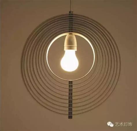 經典moon Lamp，光與影原來可以這樣在藝術燈飾上互動 每日頭條