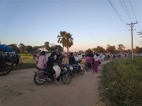 Khit Thit Media တောင်သာ၊ ရုံးစည်ကြီးရွာတွင် စစ်တပ်က ၄