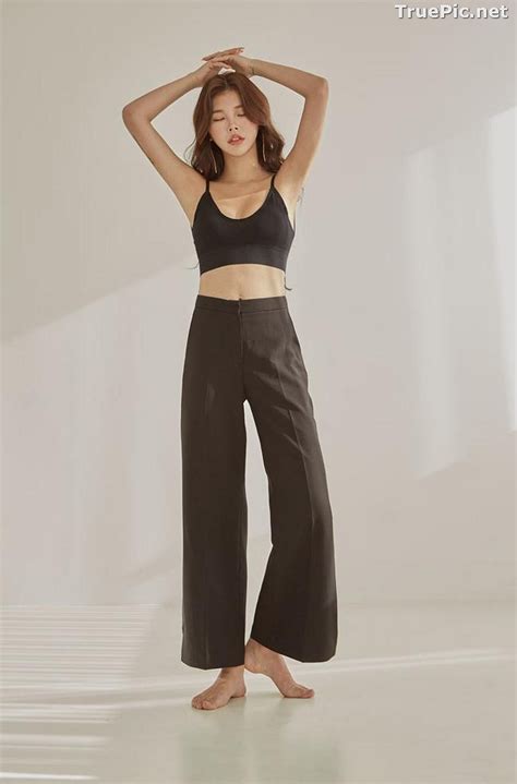 Korean Fashion Model Da Yomi 다요미 Lountess Spring Lingerie 2