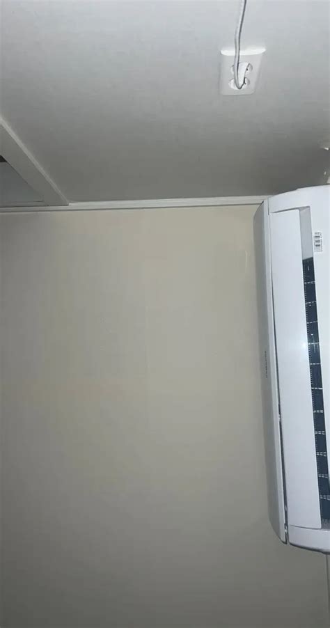 친절하시고 꼼꼼하게 해주셨어요 특히 에어컨 안했으면 어쩔뻔 했는지진짜 더러웠눈데 다행하게도 완벽하게 깨끗해졌어요