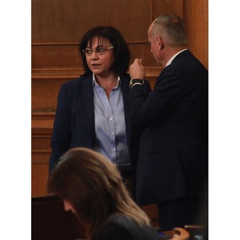 Парламентът прие на първо четене два законопроекта за личната помощ