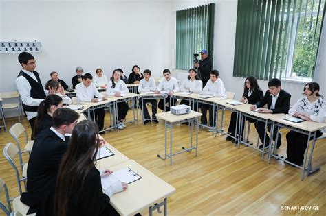 სენაკის მუნიციპალიტეტის მერია City Hall Of Senaki Municipality სენაკში გამოჩენილი ქართველი