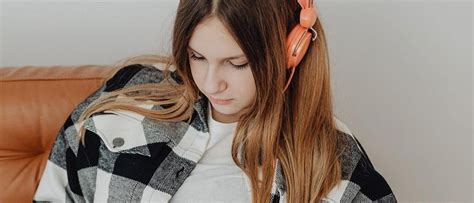 Где узбекистанцы могут смотреть фильмы и сериалы на английском языке с субтитрами — 5 сайтов