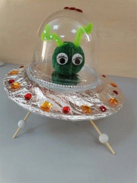 Поделки на День Космонавтики из пластиковых Интересный контент в группе Бизнес принт