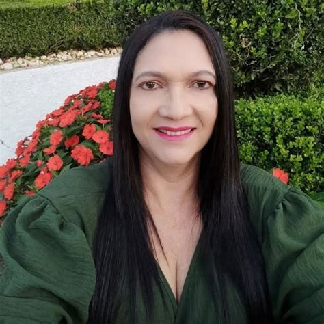 Tbcantora Batista Thereza Batistaoficial • Threads Say More