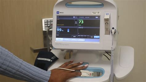 Fda Considers Updating Pulse Oximeter Guidelines To Boost Accuracy