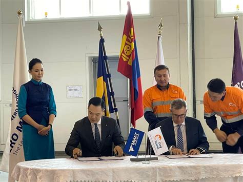 Үндэсний агаарын тээврийн компаниуд Оюу Толгой ХХК тай хамтын