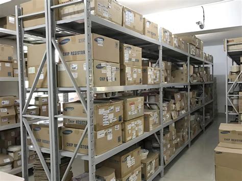 Hot Sale Passive Components Smd Resistor Array Power Rating 1206 1 5