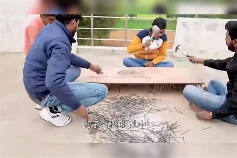 小伙制作钉子床，躺在上面睡觉，真是太胆大了 钉子 小伙