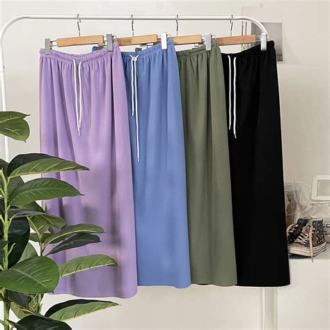 리리모드 골지 스판 뒷트임 밴딩 롱 스커트 잔골지 스트링 H라인 간절기 스포티한 가을sk 데일리룩