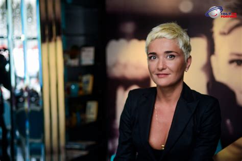 რა კომენტარს აკეთებს ნანიკო ხაზარაძე დღის შოუს“ დახურვაზე Musicbox Ge