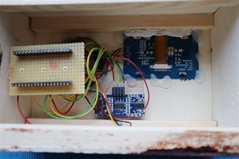 Bedroom Clock Coding Lemur