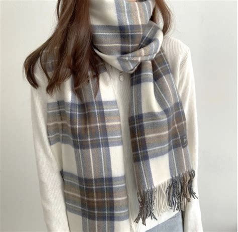 Ably에이블리 실시간 인기 스타일 겨울 무드 체크 니트 머플러 커플 목도리 온더룩