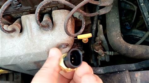 Замена датчика температуры охлаждающей жидкости Шевроле ЛАНОС 1 5 2008 Youtube