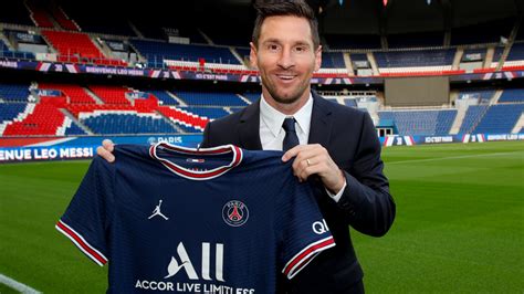 Lionel Messis New Team Psg Signs Superstar After Barcelona Departure
