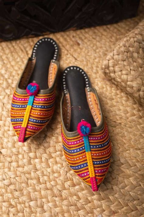 Buy On Demand Vcj04 Ember Peacock Embroidered Women Jodhpuri Leather