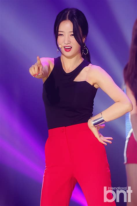 올해 서른 에이핑크 보미