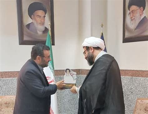 تقدیر دبیر کنگره بین‌المللی همایش علامه طباطباییره از مدیر حوزه های