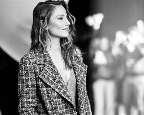 Is Dianna Agron Lesbian Or Gay What Is Her Sexuality