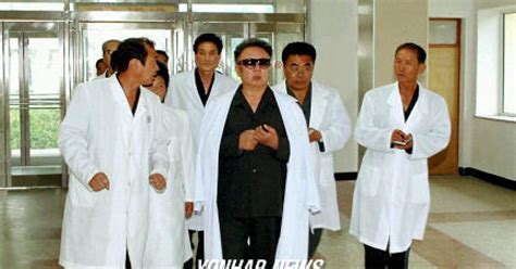 김정일 국방위원장 병원 시찰