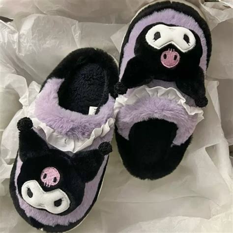 Miniso 산리오 정품 마이멜로디 쿠로미 시나모롤 극세사 겨울 슬리퍼 4종