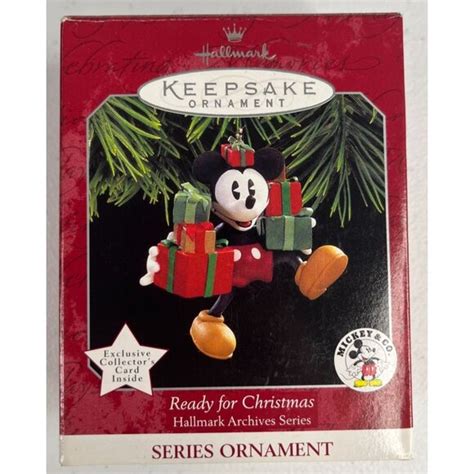 Hallmark Holiday Hallmark Mickey Mouse 998 Disney Ready For Christmas Ornament Holding Ts