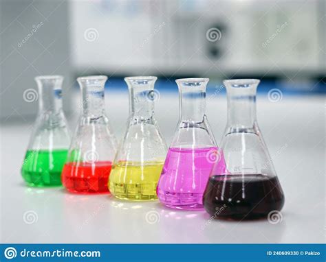 Beaker Conical Flask Titration At David Greenfield Blog