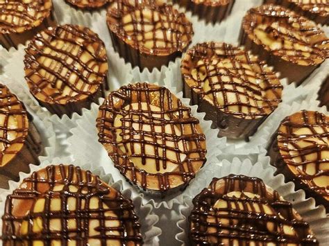 Ръчно изработени шоколадови бонбони за диабетици без захар Различни вкусове