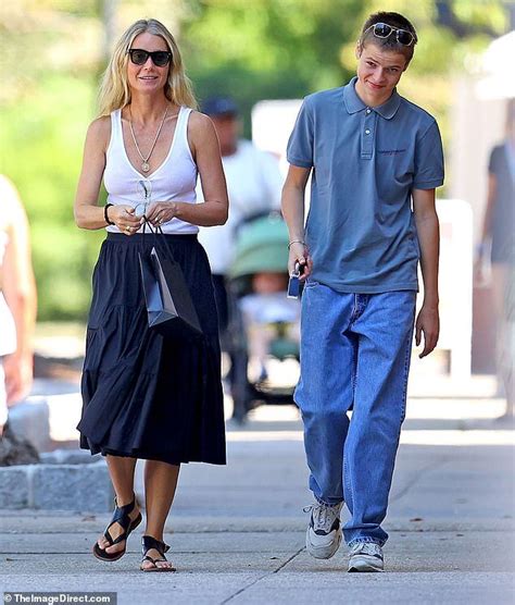 기네스 펠트로 근황  Mlbpark