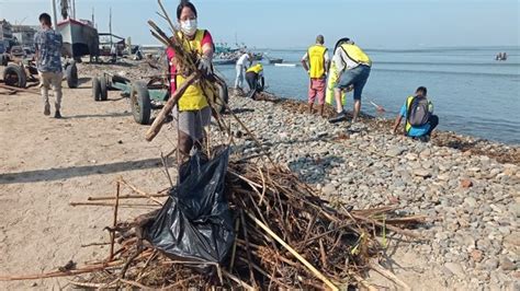 Pisco Retiran Tres Toneladas De Residuos Sólidos De La Ribera De Playa
