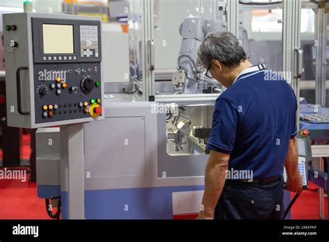Worker Control Compact Cnc Lathe With Robotic Loading Workpiece Stock