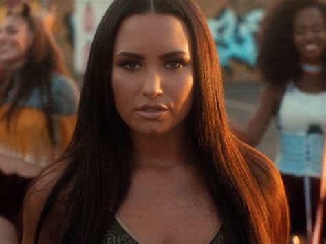 Demi Lovato Espléndida En El Vídeo De Instruction De Jax Jones Su