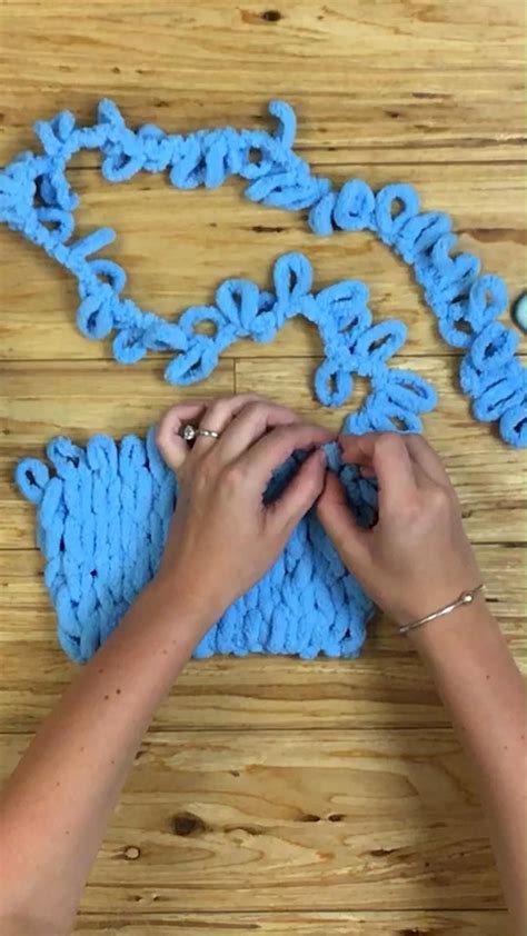 How To Use Yarn With Loops At Ashley Infante Blog